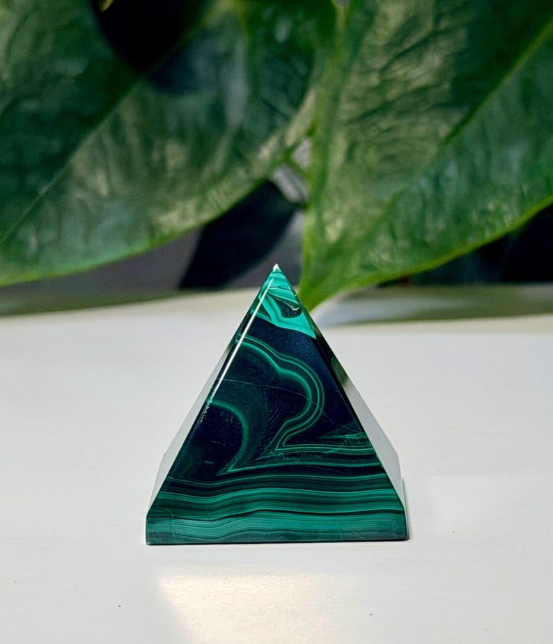 Malachite Pyramid | Polished Green Crystal Pyramid | Natural Healing ...