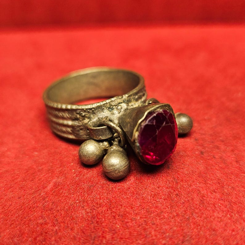 Prosperity Magic Ring Powers of Wealth Attraction, Money Binding ...