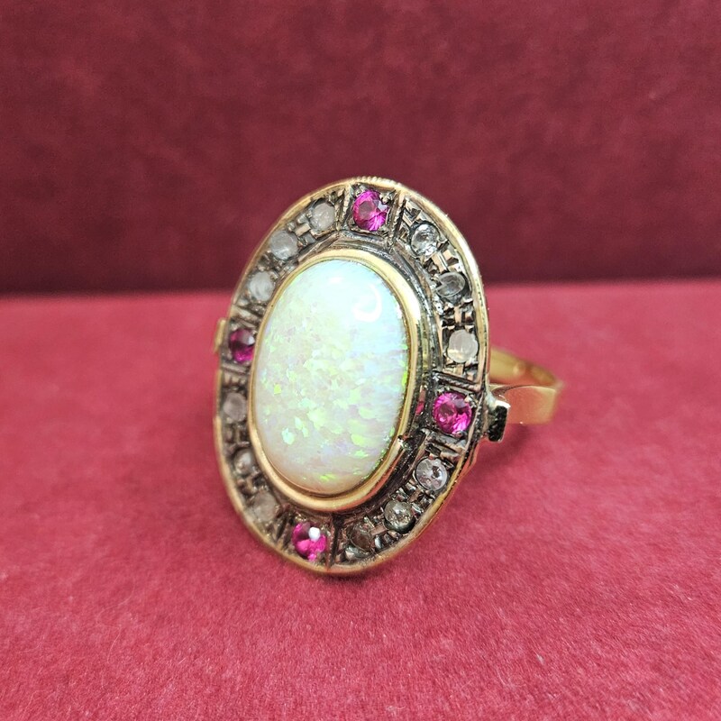 Haunted Ring - Etsy
