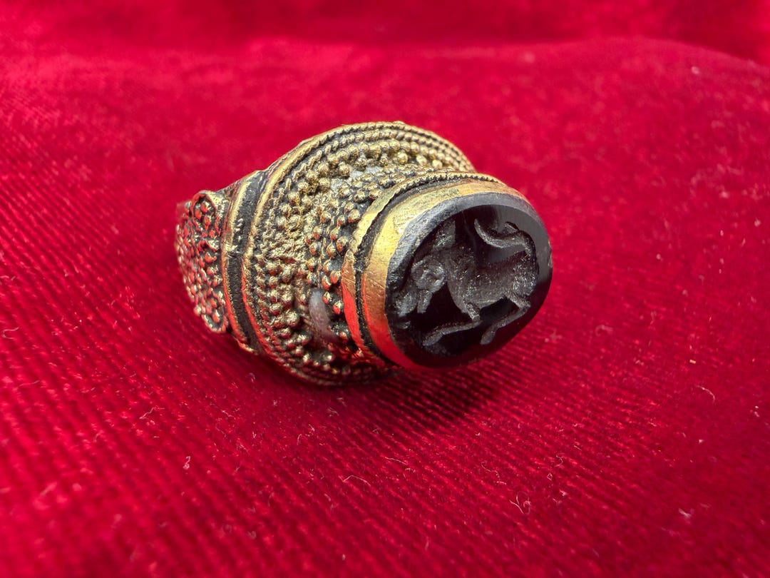 Magic Ring of Ancestral Wolf Magick Amulet - Sovereign Protection ...