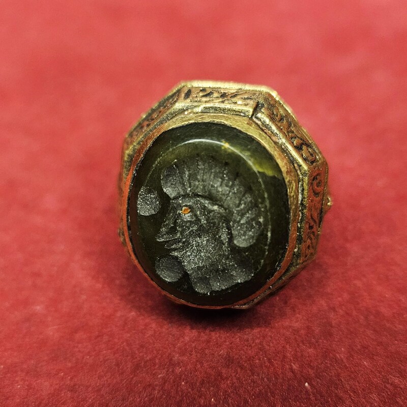 Haunted Ring - Etsy
