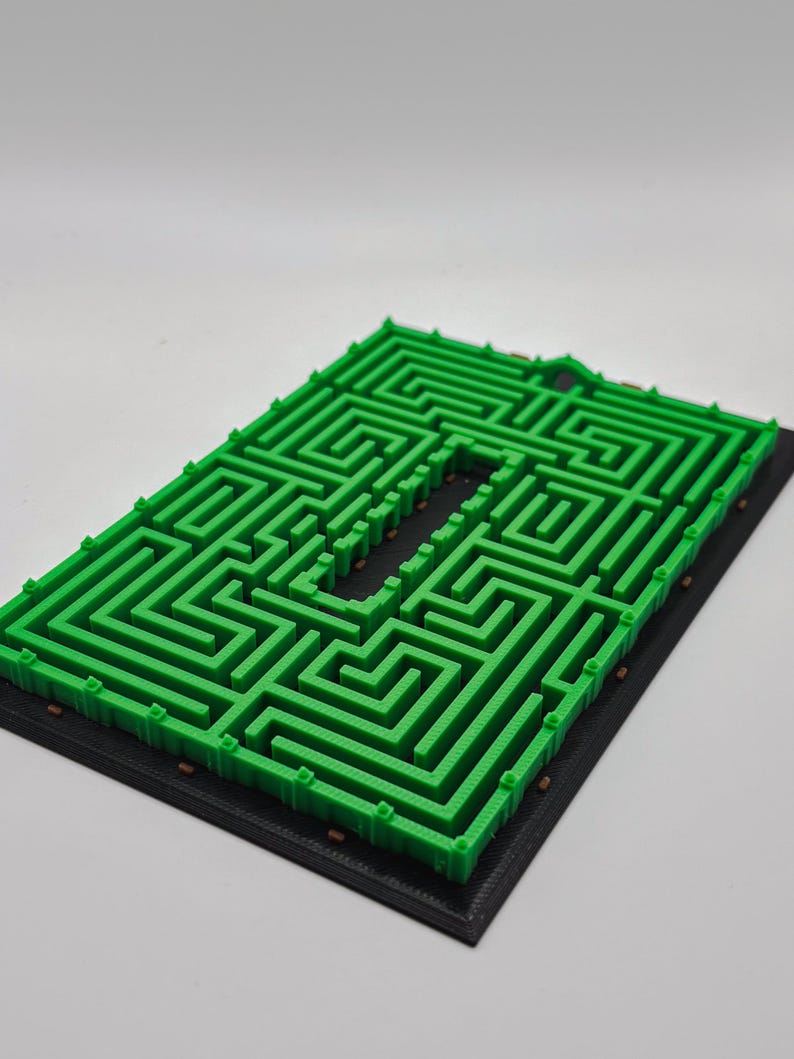 The Shining - Overlook Hotel Hedge Maze 3D Printed Model - Kubrick - UK ...