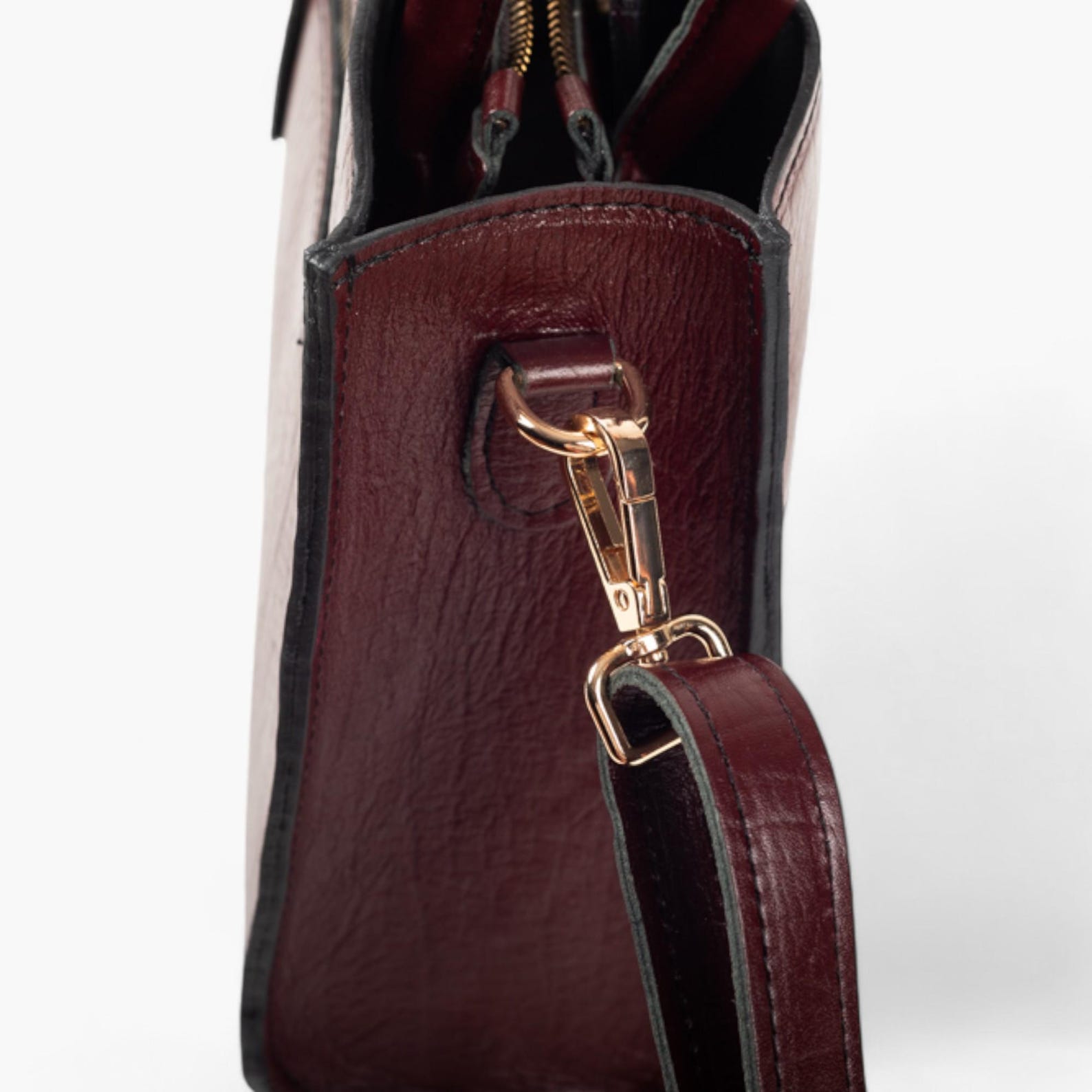 Bordeaux Leather Handbag With V-shape – Handcrafted Elegance and ...