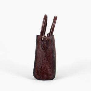 Bordeaux Leather Handbag With V-shape – Handcrafted Elegance and ...