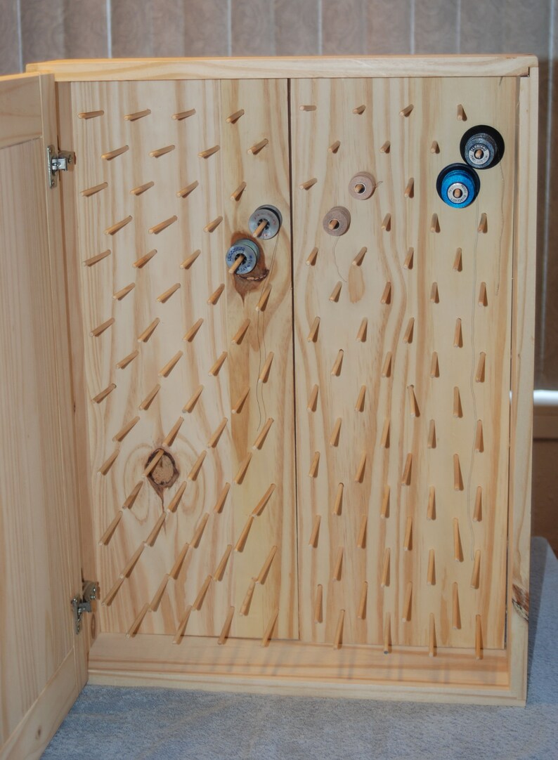 Thread Spool Rack 24013 Enclosed Cabinet With 128 Long Pegs Sewing ...