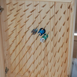Thread Spool Rack Enclosed Cabinet With 136 Long Pegs Sewing Embroidery ...