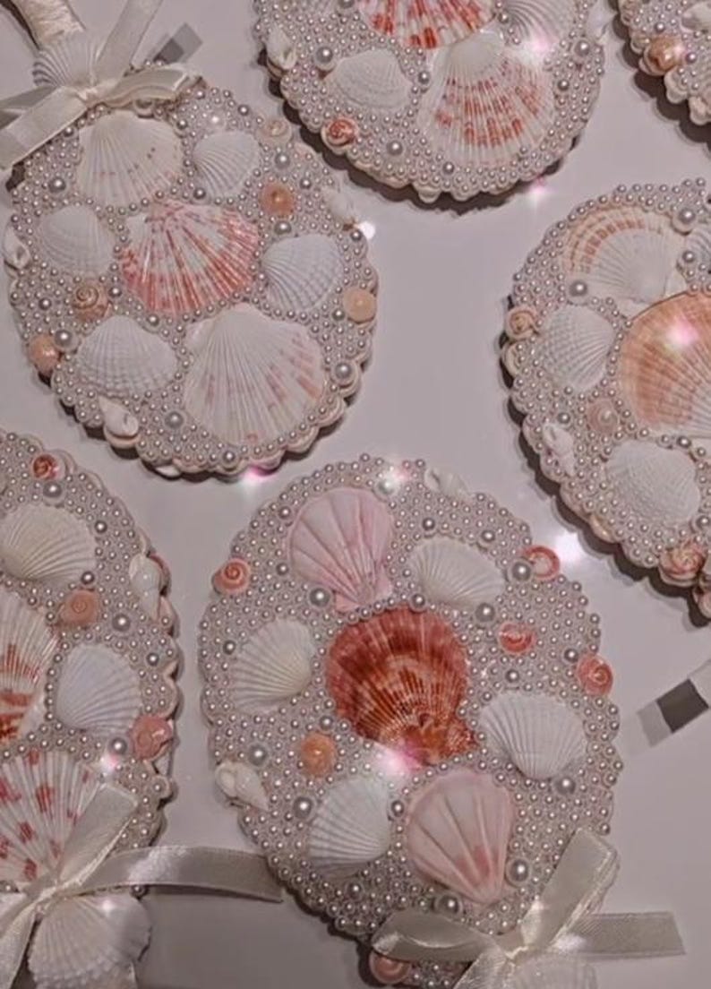 Mermaid-core Seashell Mirror - Etsy