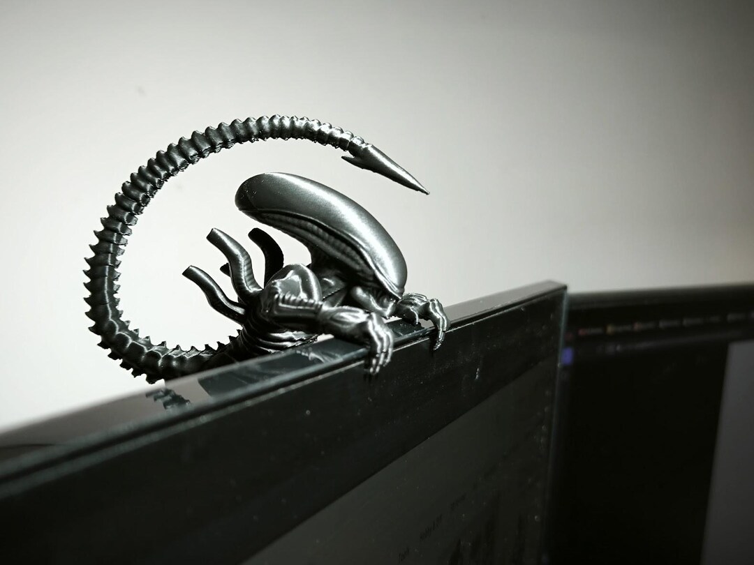 3D Printed Alien Desk Figure – Sci-fi Monitor Decor - Etsy Australia