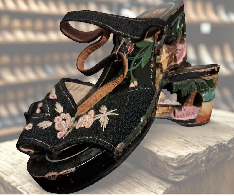 Vintage 1940s Philippine Carved Wood Souvenir Wedge Sandals ...