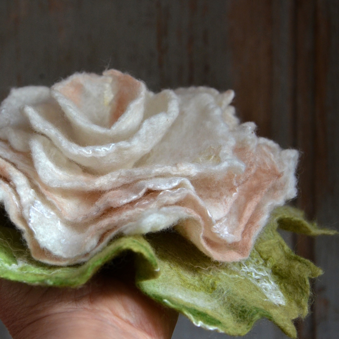White Flower Wool Pin, Wedding Rose Felt Flower, Textile Flower, Flower ...