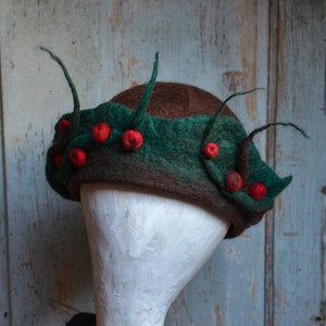Felt Crown Cloche Hat in the Shape of a Wreath, Woodland Crown Hat ...