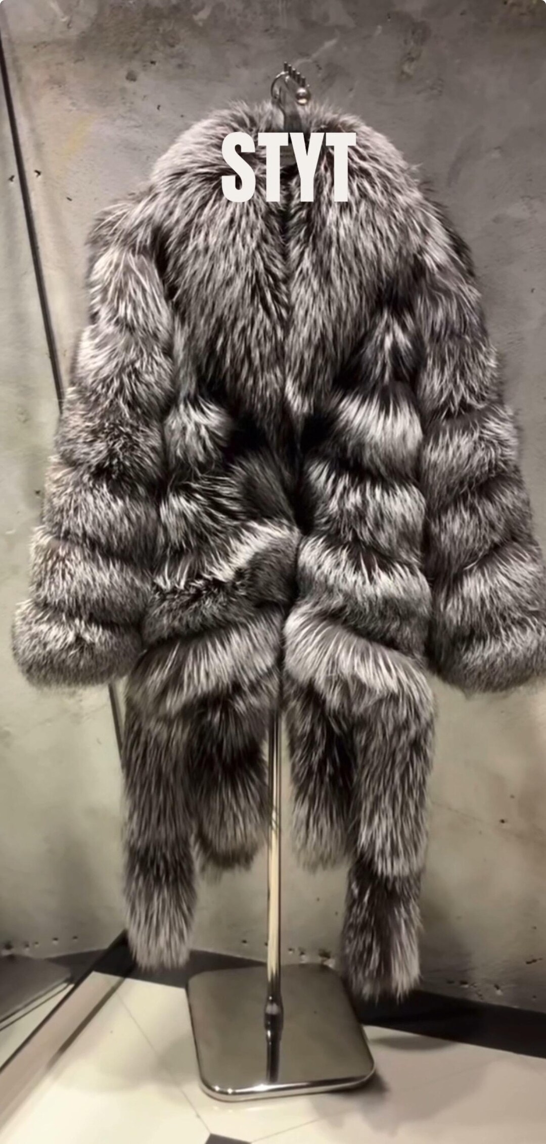 STYT Show Stopper Natural Fox Coat - Grey, Mid Length Fox Fur Coat ...