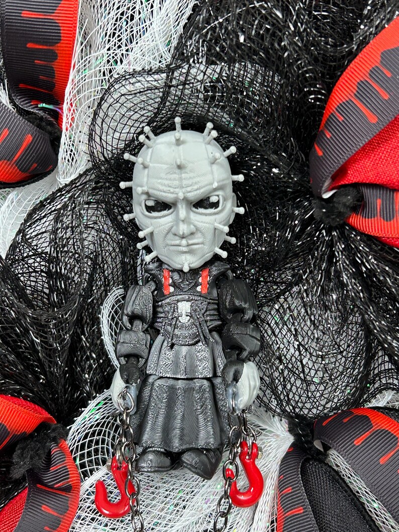 Pinhead Horror Wreath: Hellraiser Fan Art, Goth Home Decor - Etsy