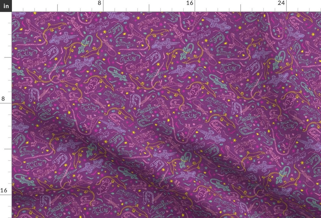Southwestern Lizards Fabric - Lizards Ditsy Magenta by Vinpauld ...