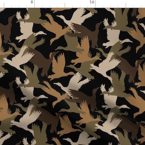 Camoflauge Ducks Fabric - Flying Duck Camo by Paragonstudios - Camo ...