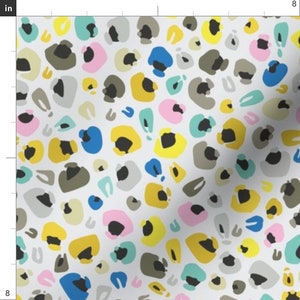 Retro Cheetah Print Fabric Cheetah Retro by Lburleighdesigns Animal ...