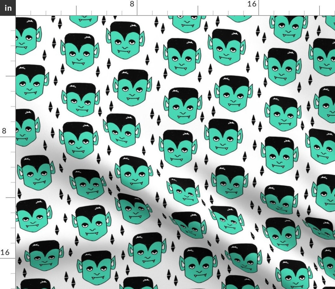 Vampire // Green Scary Spooky Vampiro Creepy Green October Halloween ...