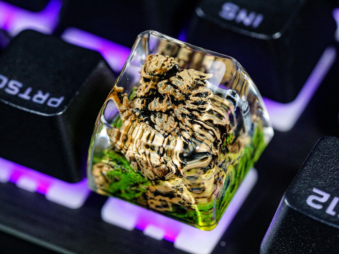 Talismans in Elden Ring Godfrey 3D Keycap, Artisan Gaming Keycap for ...