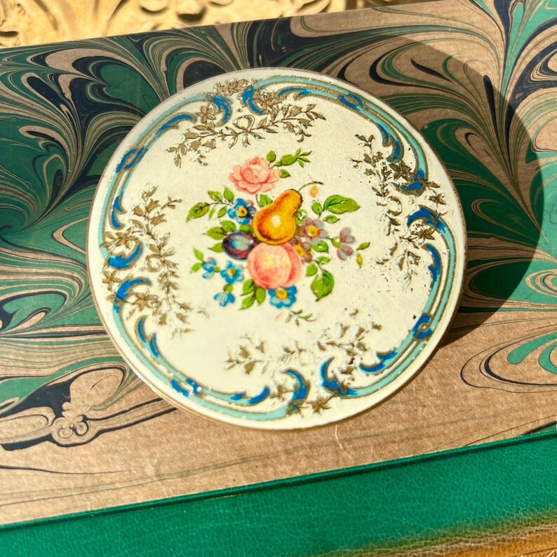 Vintage 1950s Brass Stratton Powder Compact Made in Stratton, England ...