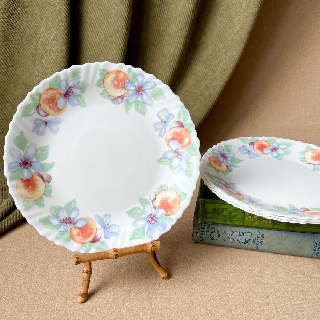 Arcopal France Set of 4 Vintage Milk Glass 10” Dinner Plates in Peach ...