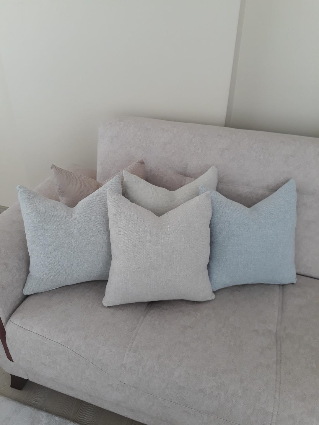 Cream and White Color Tones Pillow Covers, Throw Pillow Cases, Couch ...