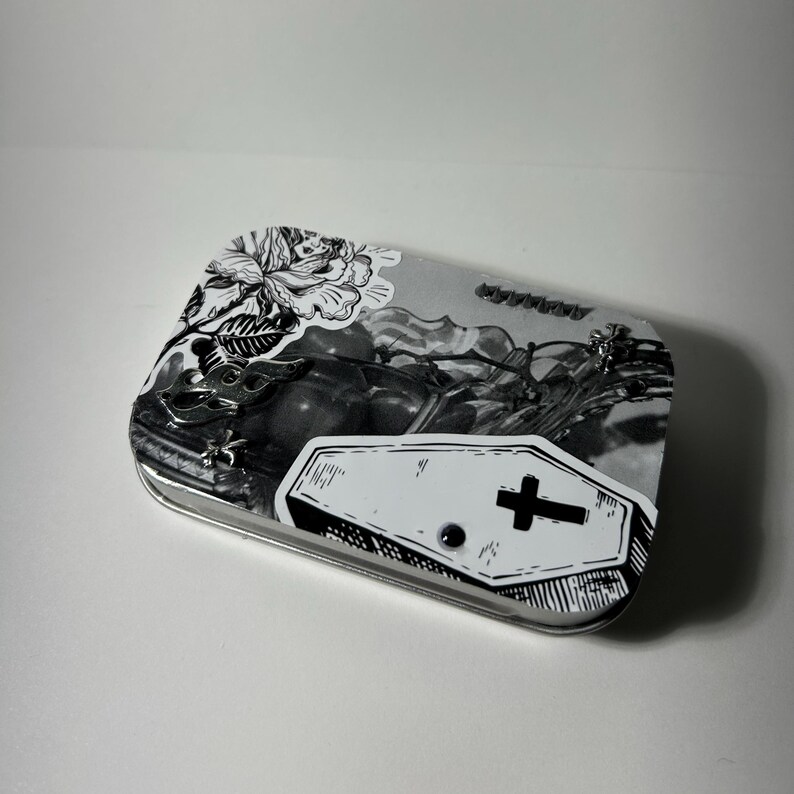 Altoid Wallets , Metal Tin , Metal Wallet , Tiktok Trend , Aesthetic ...