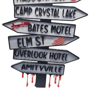 Horror Direction Sign – Vintage Style Scary Places Wall Decor ...