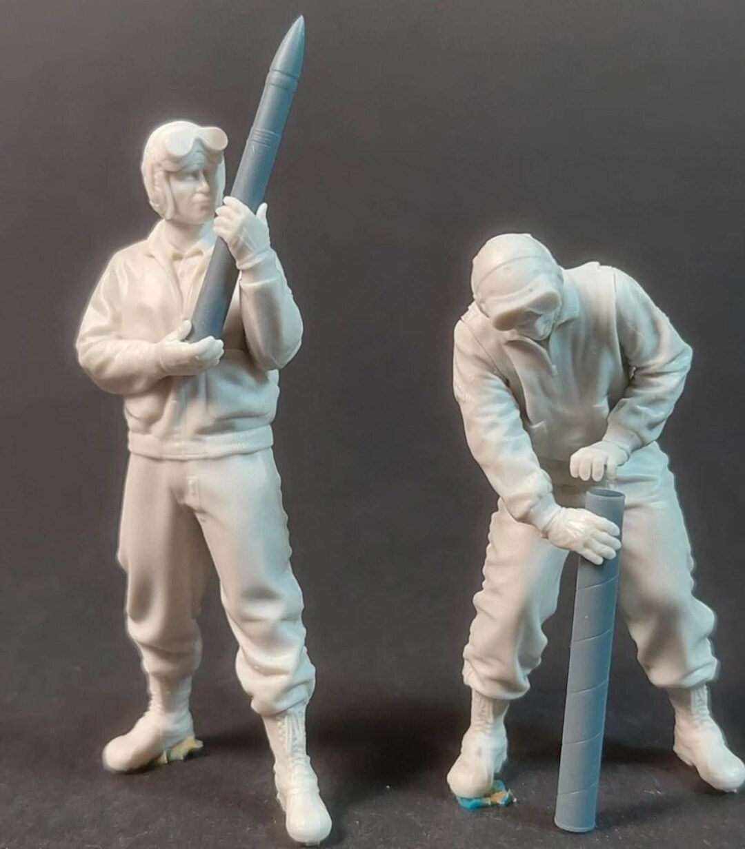 1/35 Scale Resin WW2 American Tank Crew Loading Shells 2 Figure Model ...