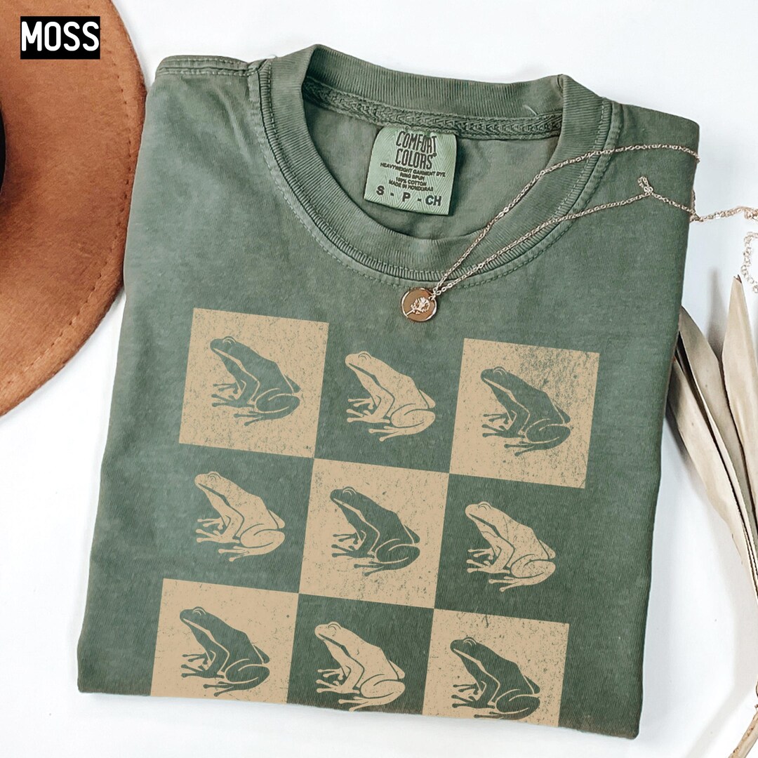 Distressed Vintage Frog Graphic T Shirt, Cute Funny Frog Shirt, Frog ...