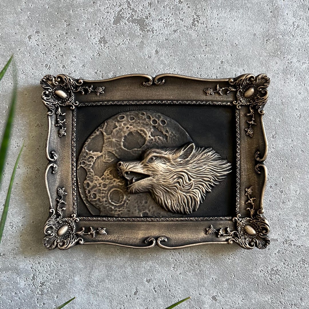 Howling Wolf Wall Art, Gothic Home Decor, Wolf Framed Wall Sculpture ...