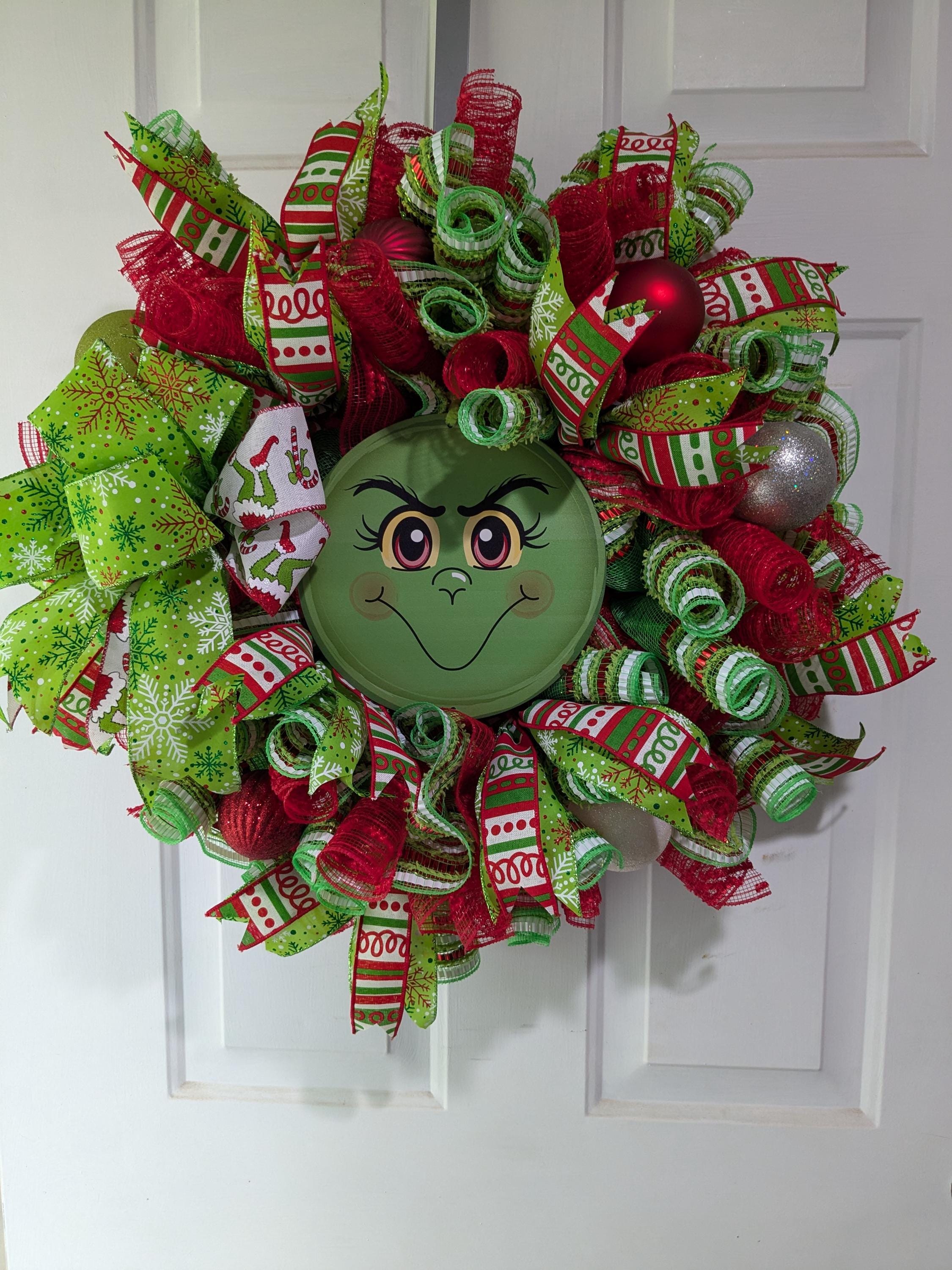 Christmas Wreath With Grinch Face in Center - Etsy
