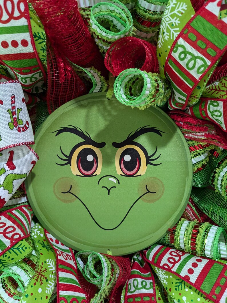 Christmas Wreath With Grinch Face in Center - Etsy