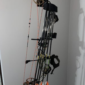 Simple Modern Compound Bow Hanger (wall Mount) - Etsy
