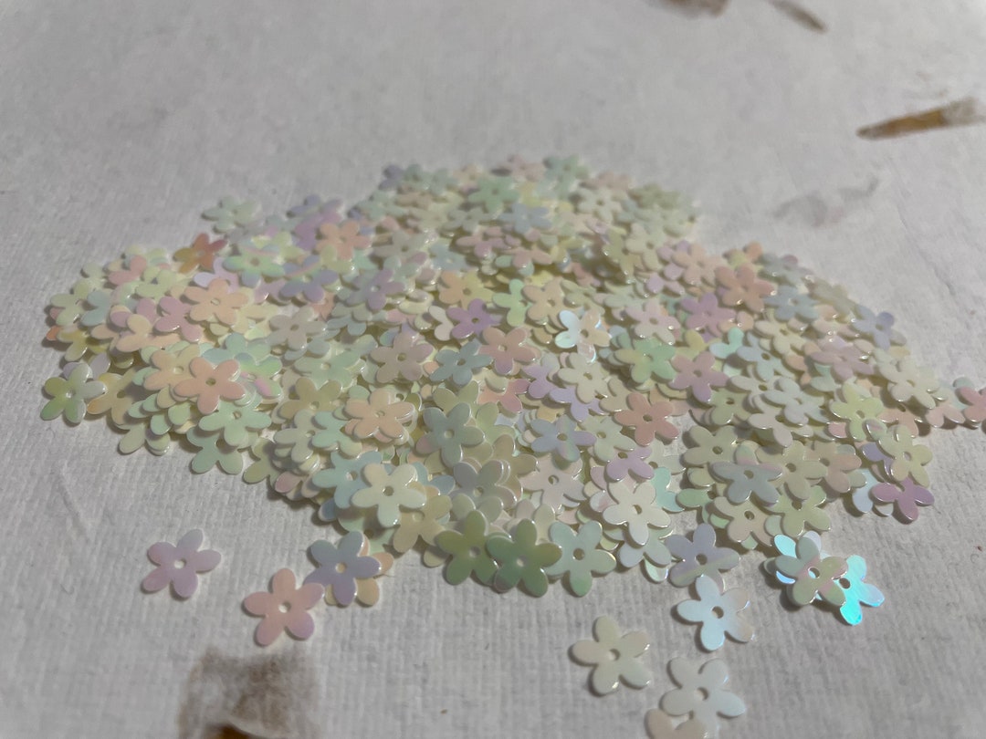 New Item -- 16g of 7 Mm 5 Petals Flower Sequins in Opaque Cream Iris ...