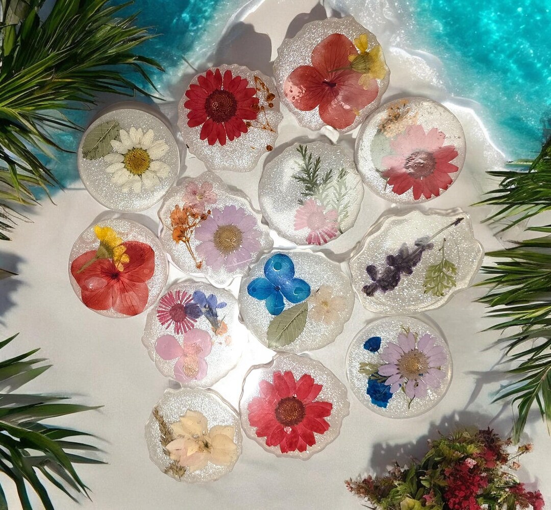 Resin Pop Sockets.. 13 to Choose From. Perfect for Everyone. White ...