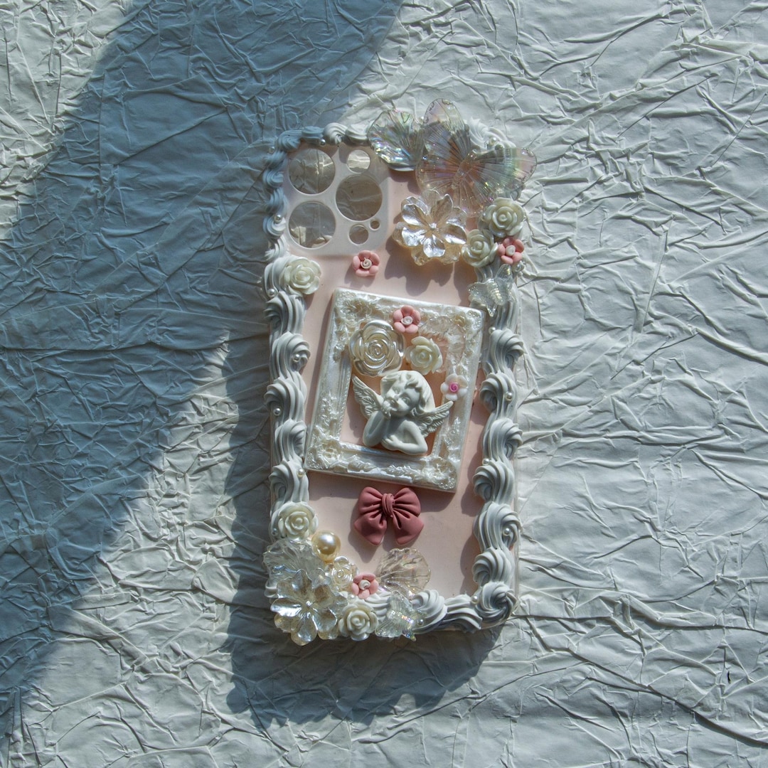 Baroque-style Cream Phone Case: Customizable Decoden for Apple, Samsung ...
