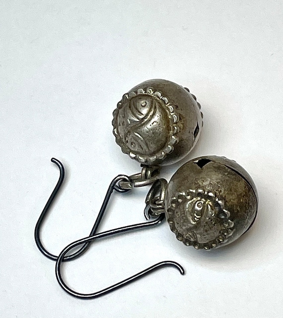 Antique Chinese RARE BELLS Qing Silver KOI Fish Etche… - Gem