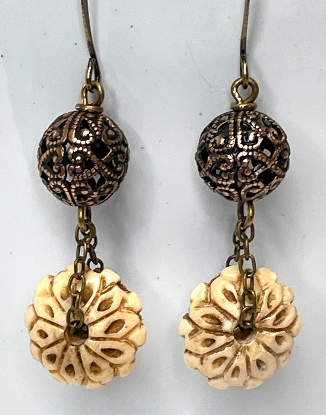 Vintage Chinese BONE Hand Carved Donut Dangle Flower Bead Earrings ...