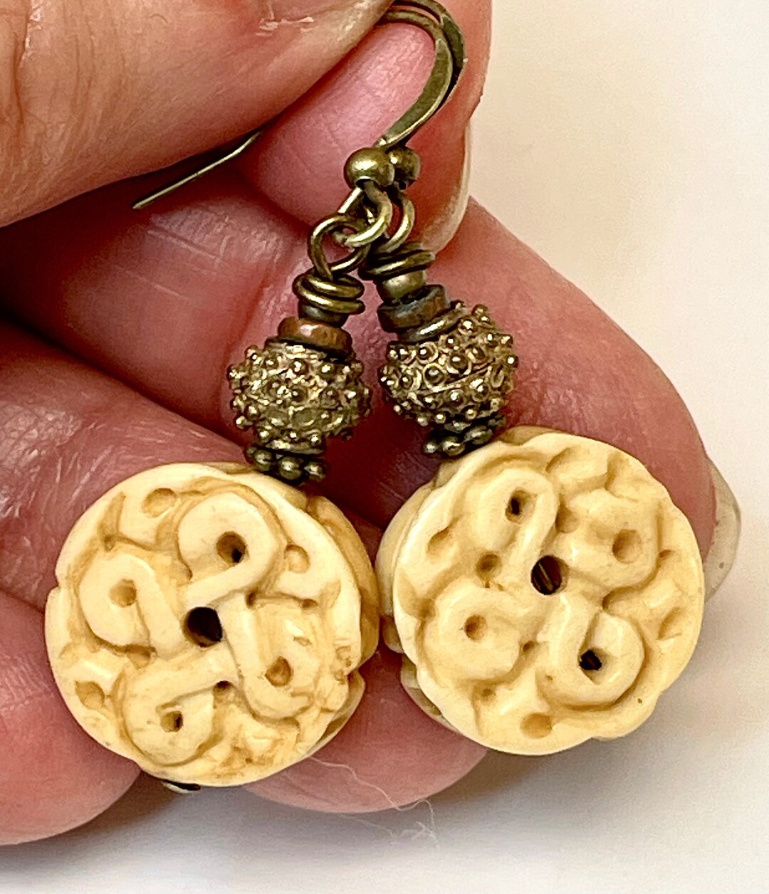 Vintage Chinese Carved BONE KNOT Bead Dangle Earrings,vintage African ...