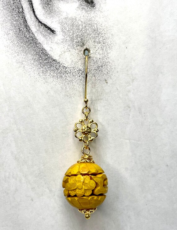 Vintage Chinese CINNABAR RARE YELLOW 1970 Dangle Bead… - Gem