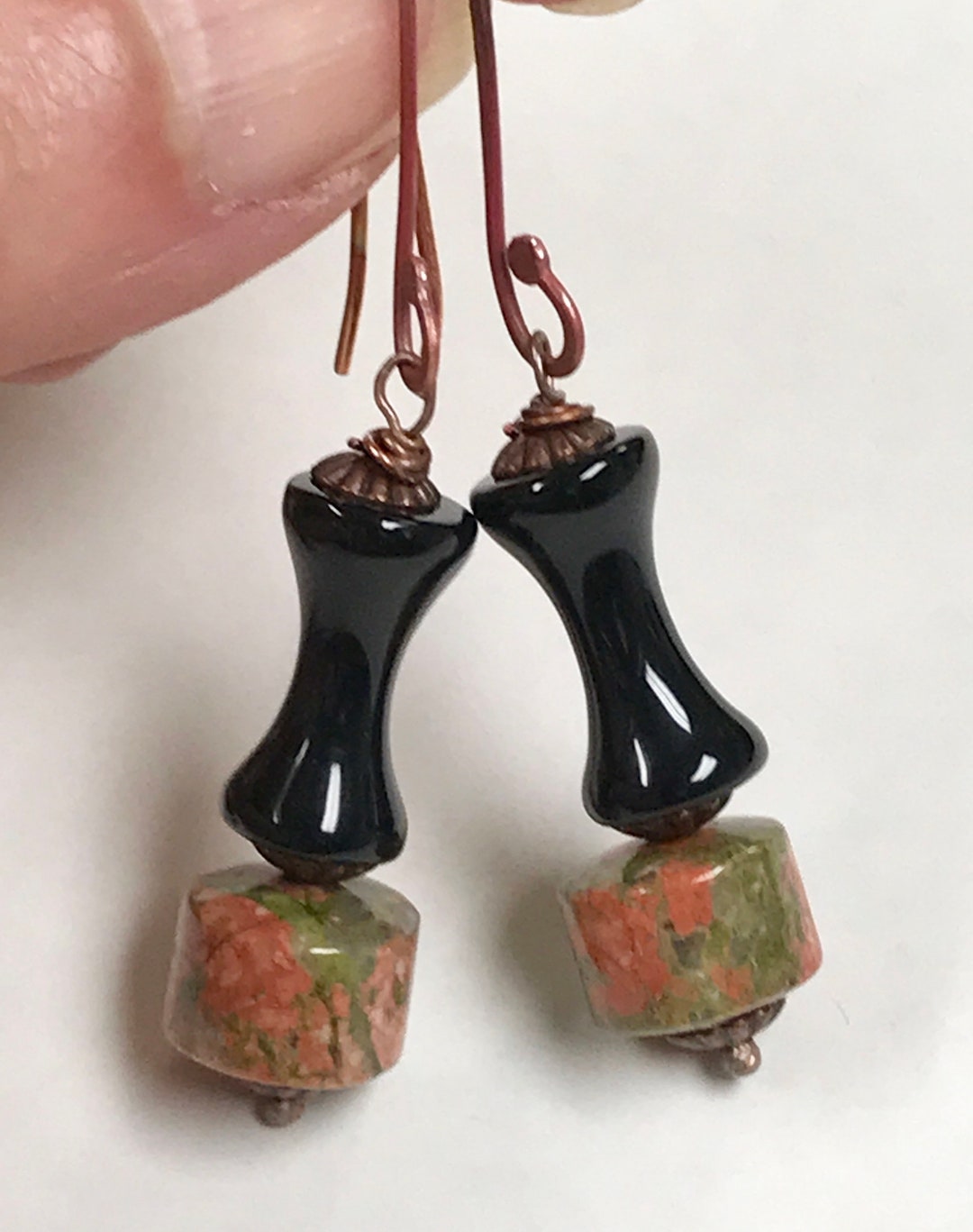 Vintage Black Onyx Carved Hourglass Bead Dangle Earrings,vintage ...