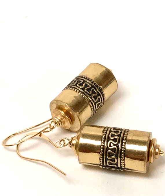 Vintage Repousse Gold Plated High Relief Bar Pin With… - Gem