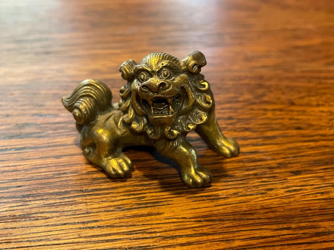 Small Cast Brass Foo Dog or Lion Figurine Paperweight - Etsy