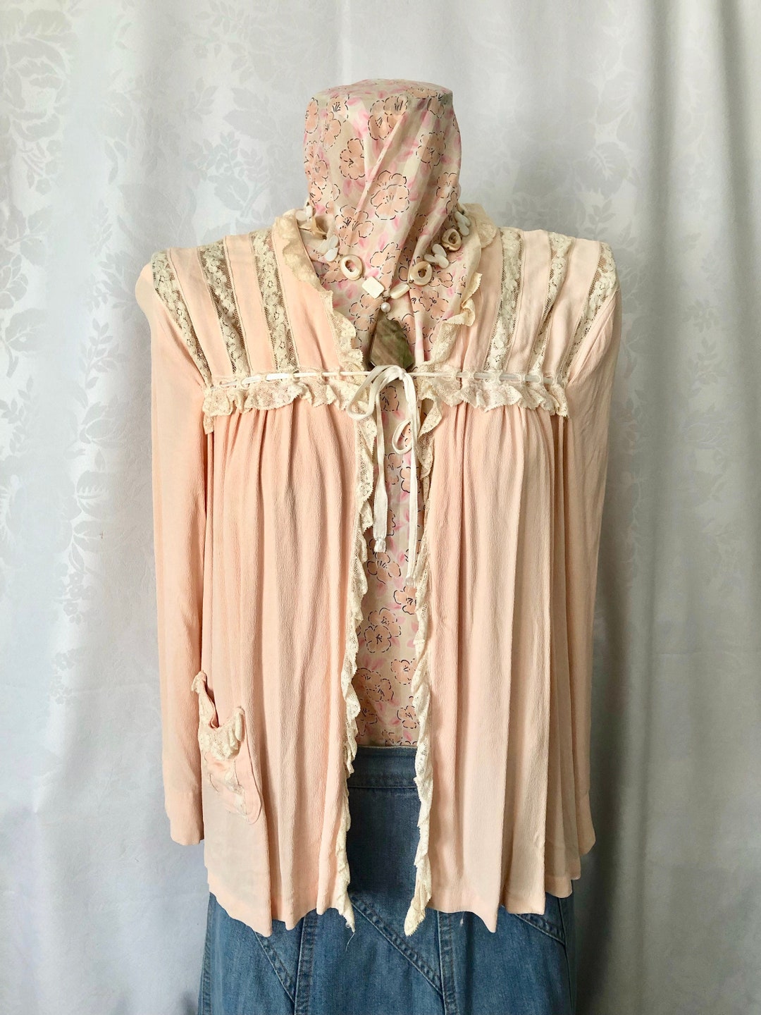 Pink Bed Jacket Crepe With Lace Edging Vintage 1950s - Etsy