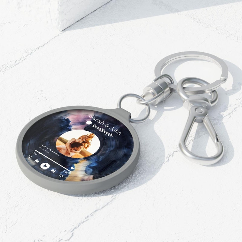 Music Keychain - Etsy