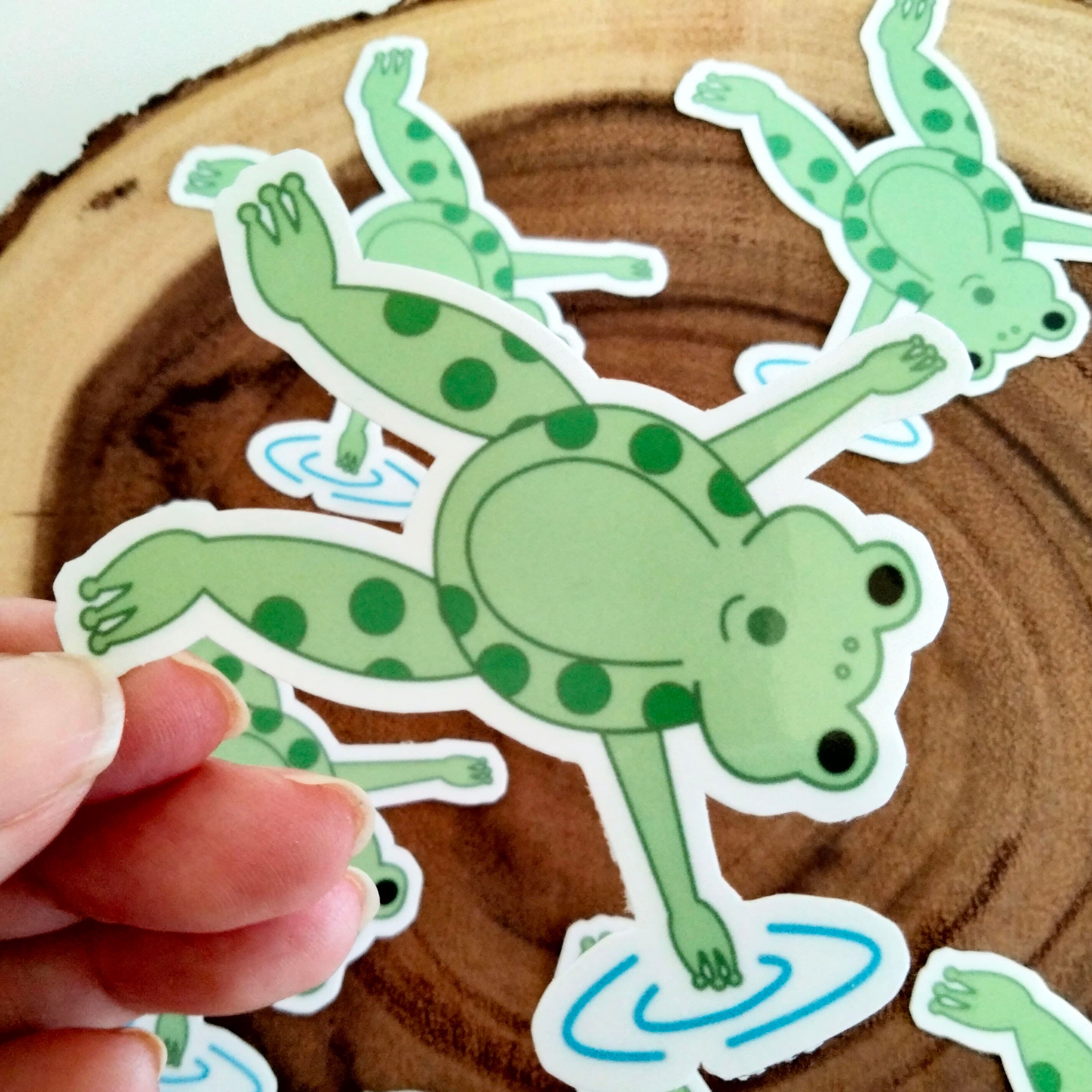 Large Frog Gloss Vinyl Waterproof Single Sticker - Frog Collection ...