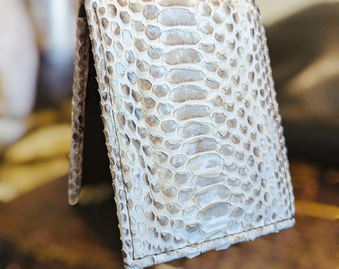 Snowscale Snakeskin 6 Card Slot Wallet, Snakeskin Leather, Handmade ...