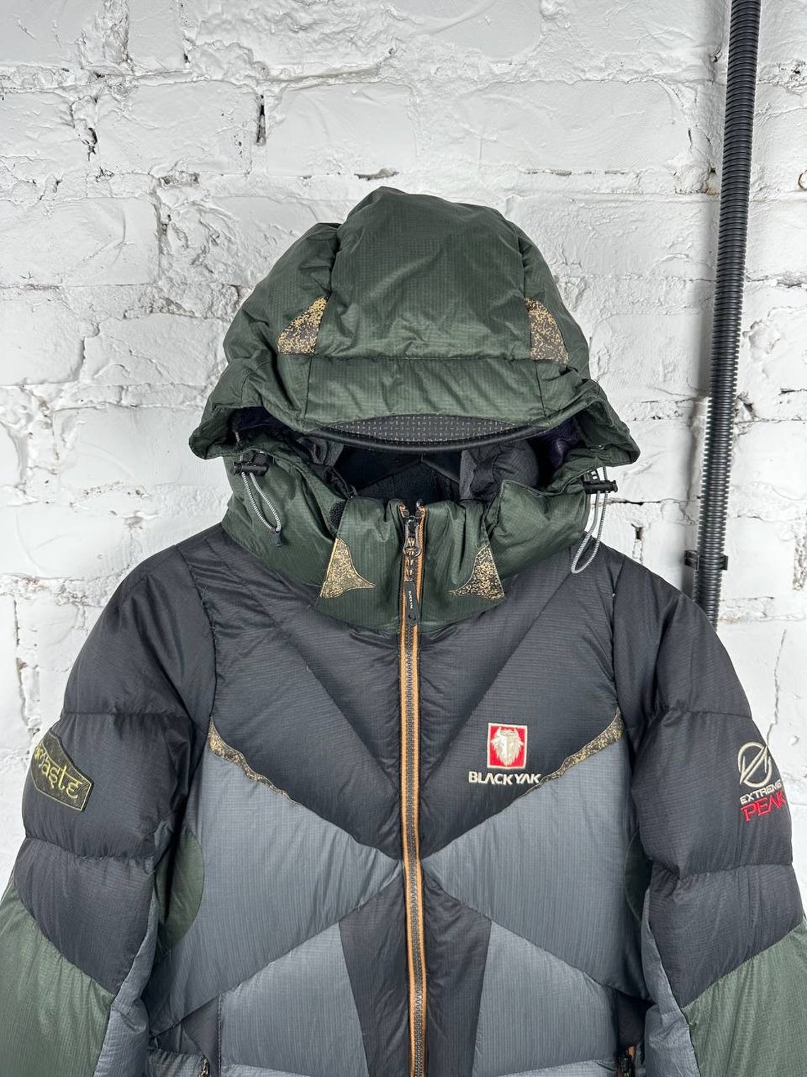 Black Yak Extreme Peak Mens Green Gray Down Jacket Size S - Etsy