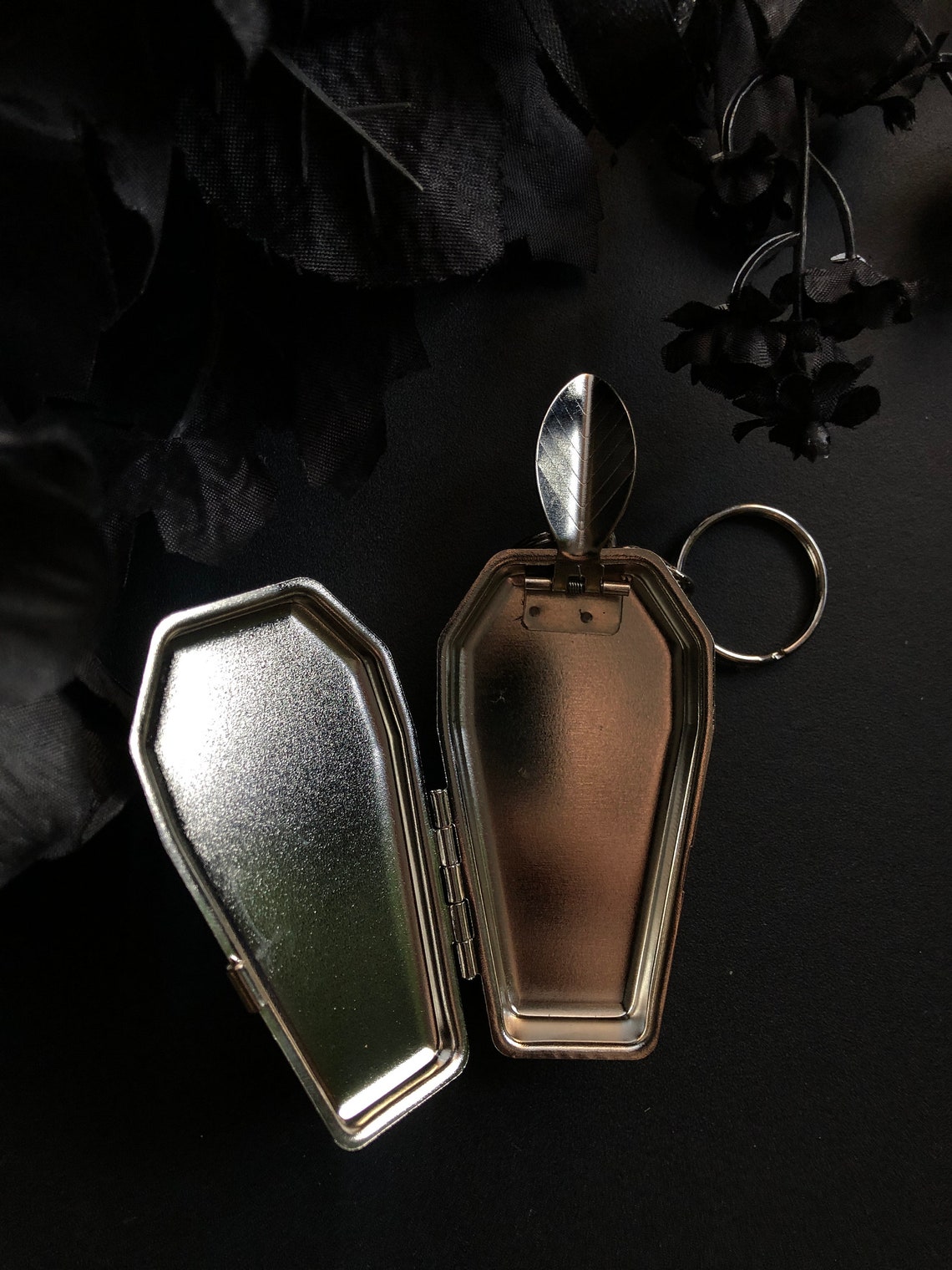 Coffin Keychain Portable Ashtray Goth Coffin Tinplate - Etsy