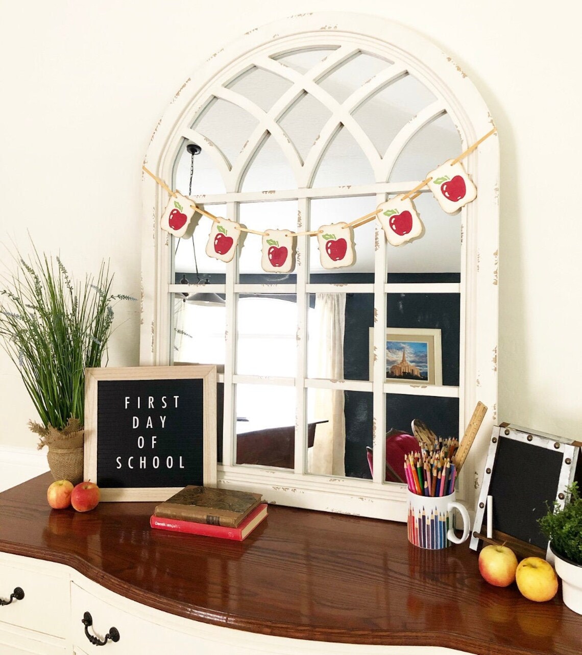 Apple Banner, Back to School Decoration - Etsy